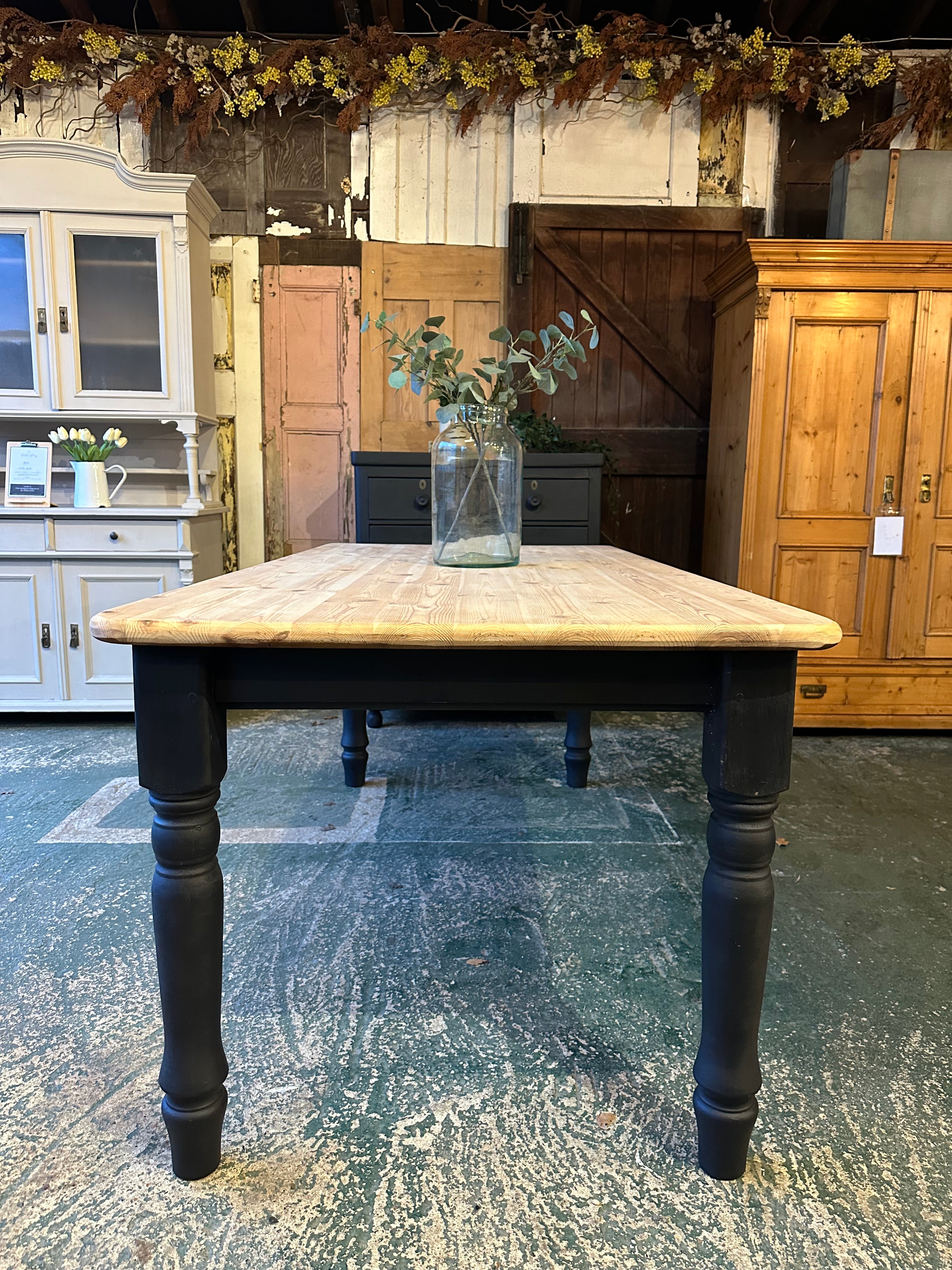 Farmhouse table 8 seater – Taylor Grey Home